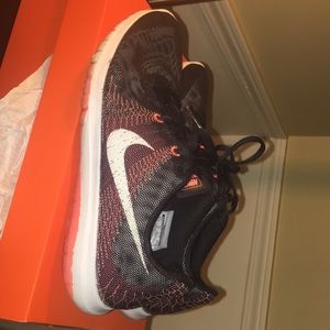 Nike Shoes for Women | Poshmark